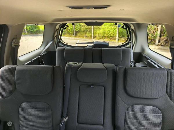 Grey Nissan Pathfinder 2010 in Kaunas, with an engine capacity of 0.00 L and mileage of 265 thousand km for 6250 €, photo 4 on AUTOMOTO.COM.LV