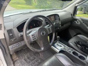 Pelēks Nissan Pathfinder 2010 Kauņa, ar dzinēja tilpumu 2.50 L un nobraukumu 280 tūkst. km par 4000 €, foto 10 vietnē AUTOMOTO.COM.LV