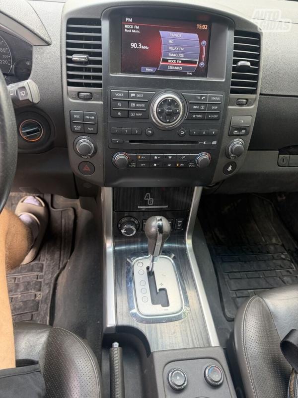 Grey Nissan Pathfinder 2010 in Kaunas, with an engine capacity of 2.50 L and mileage of 280 thousand km for 4000 €, photo 10 on AUTOMOTO.COM.LV