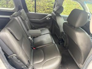 Pelēks Nissan Pathfinder 2010 Kauņa, ar dzinēja tilpumu 2.50 L un nobraukumu 280 tūkst. km par 4000 €, foto 18 vietnē AUTOMOTO.COM.LV