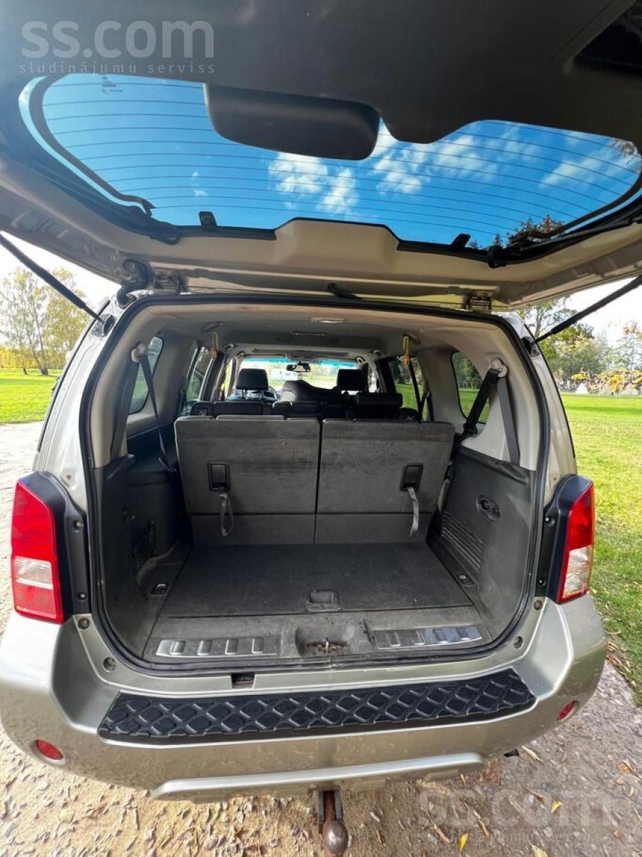 Pelēks Nissan Pathfinder 2011 Rīga, ar dzinēja tilpumu 2.50 L un nobraukumu 244 tūkst. km par 8000 €, foto 7 vietnē AUTOMOTO.COM.LV