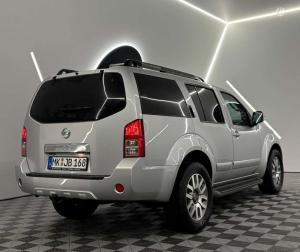 Pelēks Nissan Pathfinder 2012 Marijampole, ar dzinēja tilpumu 2.99 L un nobraukumu 276 tūkst. km par 9750 €, foto 25 vietnē AUTOMOTO.COM.LV