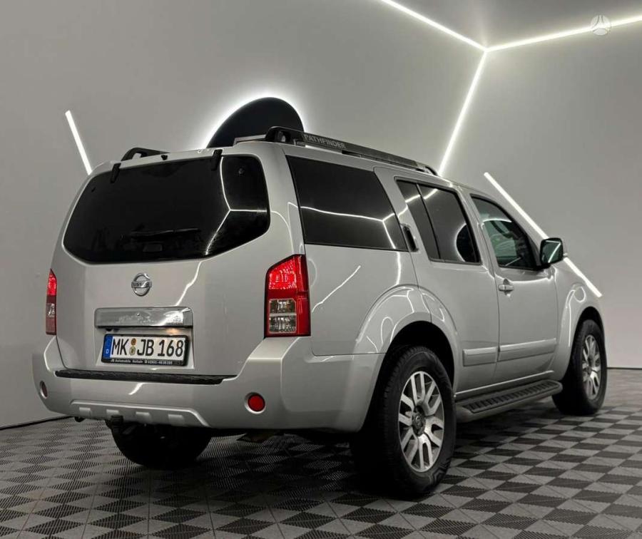 Pelēks Nissan Pathfinder 2012 Marijampole, ar dzinēja tilpumu 2.99 L un nobraukumu 276 tūkst. km par 9750 €, foto 25 vietnē AUTOMOTO.COM.LV