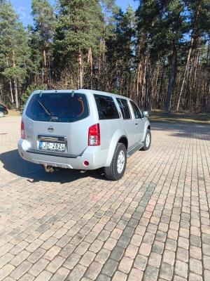 Pelēks Nissan Pathfinder 2012 Rīga, ar dzinēja tilpumu 2.50 L un nobraukumu 229 tūkst. km par 5050 €, foto 6 vietnē AUTOMOTO.COM.LV