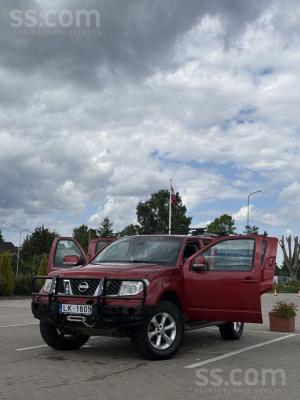 Sarkans Nissan Pathfinder 2008 Rīga, ar dzinēja tilpumu 2.50 L un nobraukumu 432 tūkst. km par 5600 €, foto 11 vietnē AUTOMOTO.COM.LV