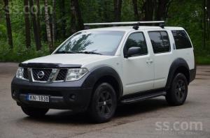 Balts Nissan Pathfinder 2008 Rīga, ar dzinēja tilpumu 2.50 L un nobraukumu 373 tūkst. km par 4790 €, foto 3 vietnē AUTOMOTO.COM.LV