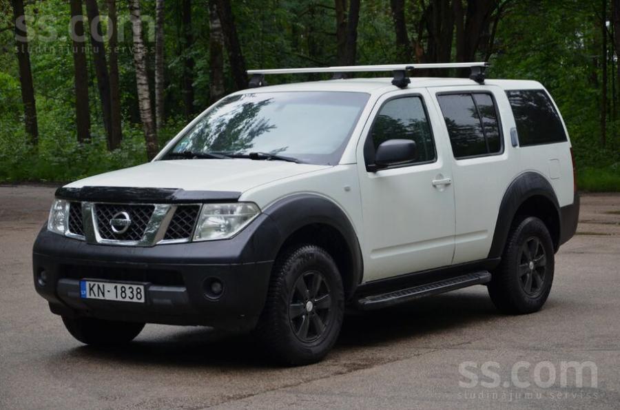 Balts Nissan Pathfinder 2008 Rīga, ar dzinēja tilpumu 2.50 L un nobraukumu 373 tūkst. km par 4790 €, foto 3 vietnē AUTOMOTO.COM.LV