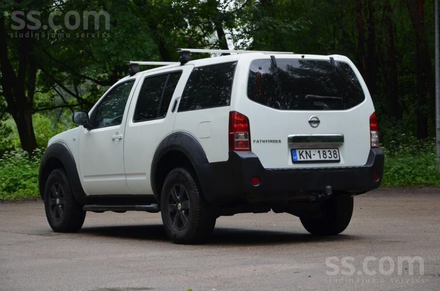 Balts Nissan Pathfinder 2008 Rīga, ar dzinēja tilpumu 2.50 L un nobraukumu 373 tūkst. km par 4790 €, foto 5 vietnē AUTOMOTO.COM.LV