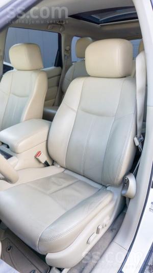 Balts Nissan Pathfinder 2014 Rīga, ar dzinēja tilpumu 2.50 L un nobraukumu 150 tūkst. km par 11190 €, foto 31 vietnē AUTOMOTO.COM.LV