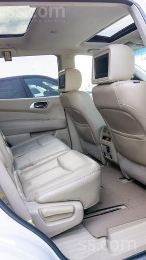 Balts Nissan Pathfinder 2014 Rīga, ar dzinēja tilpumu 2.50 L un nobraukumu 150 tūkst. km par 11190 €, foto 33 vietnē AUTOMOTO.COM.LV