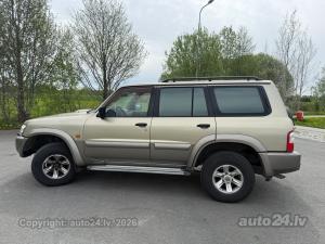 Smilšu krāsa Nissan Patrol 2004 Tallina, ar dzinēja tilpumu 3.00 L un nobraukumu 202 tūkst. km par 11999 €, foto 6 vietnē AUTOMOTO.COM.LV
