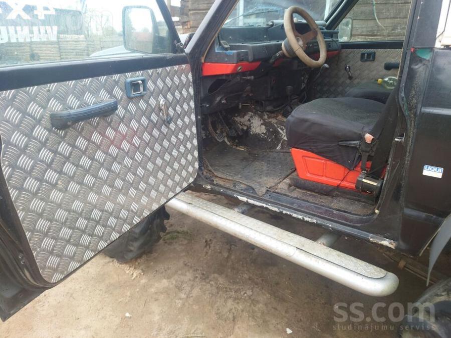 Melns Nissan Patrol 1983 Rīga, ar dzinēja tilpumu 4.20 L un nobraukumu 337 tūkst. km par 5000 €, foto 10 vietnē AUTOMOTO.COM.LV