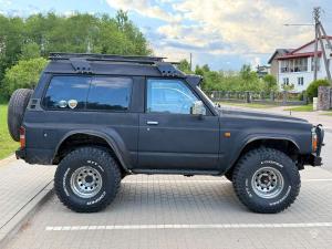 Melns Nissan Patrol 1990 Viļņa, ar dzinēja tilpumu 2.83 L un nobraukumu 200 tūkst. km par 8700 €, foto 8 vietnē AUTOMOTO.COM.LV