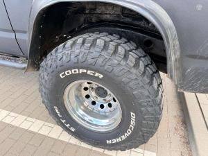 Melns Nissan Patrol 1990 Viļņa, ar dzinēja tilpumu 2.83 L un nobraukumu 200 tūkst. km par 8700 €, foto 26 vietnē AUTOMOTO.COM.LV