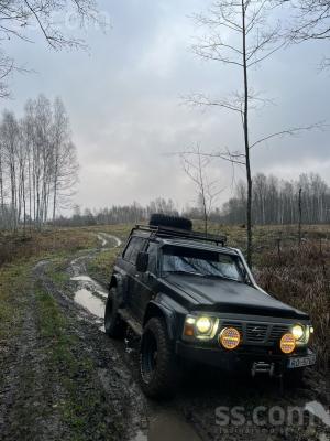 Melns Nissan Patrol 1991 Preiļi, ar dzinēja tilpumu 2.80 L un nobraukumu 239 tūkst. km par 7400 €, foto 9 vietnē AUTOMOTO.COM.LV