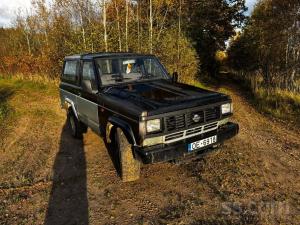 Melns Nissan Patrol 1992 Jēkabpils, ar dzinēja tilpumu 2.80 L un nobraukumu 365 tūkst. km par 4500 €, foto  vietnē AUTOMOTO.COM.LV