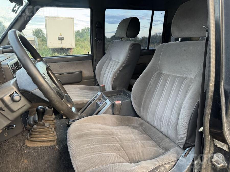 Black Nissan Patrol 1995 in Riga, with an engine capacity of 2.80 L and mileage of 0 thousand km for 3500 €, photo 9 on AUTOMOTO.COM.LV