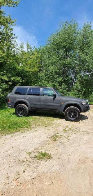 Melns Nissan Patrol 1999 Viļņa, ar dzinēja tilpumu 2.80 L un nobraukumu 263 tūkst. km par 6000 €, foto 8 vietnē AUTOMOTO.COM.LV