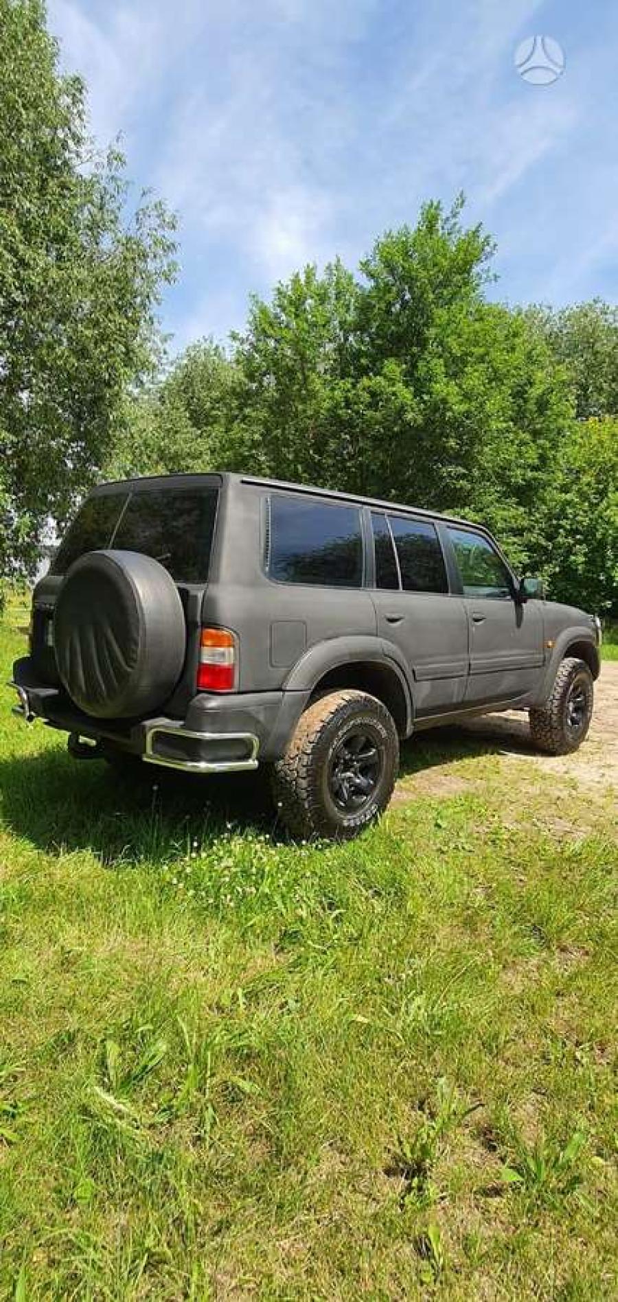 Melns Nissan Patrol 1999 Viļņa, ar dzinēja tilpumu 2.80 L un nobraukumu 263 tūkst. km par 6000 €, foto 9 vietnē AUTOMOTO.COM.LV