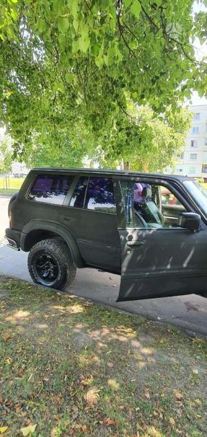 Melns Nissan Patrol 1999 Viļņa, ar dzinēja tilpumu 2.80 L un nobraukumu 263 tūkst. km par 6000 €, foto 15 vietnē AUTOMOTO.COM.LV