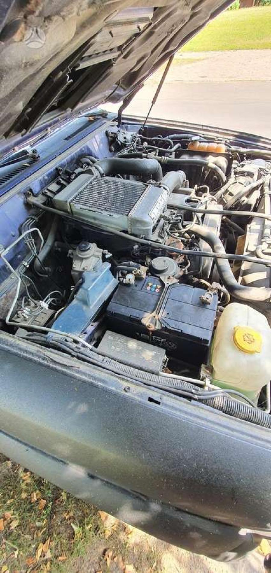 Melns Nissan Patrol 1999 Viļņa, ar dzinēja tilpumu 2.80 L un nobraukumu 263 tūkst. km par 6000 €, foto 18 vietnē AUTOMOTO.COM.LV