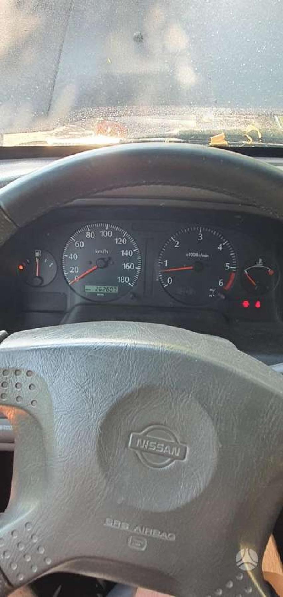 Melns Nissan Patrol 1999 Viļņa, ar dzinēja tilpumu 2.80 L un nobraukumu 263 tūkst. km par 6000 €, foto 25 vietnē AUTOMOTO.COM.LV