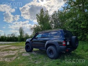 Melns Nissan Patrol 2000 Jelgava, ar dzinēja tilpumu 3.00 L un nobraukumu 276 tūkst. km par 12500 €, foto 16 vietnē AUTOMOTO.COM.LV
