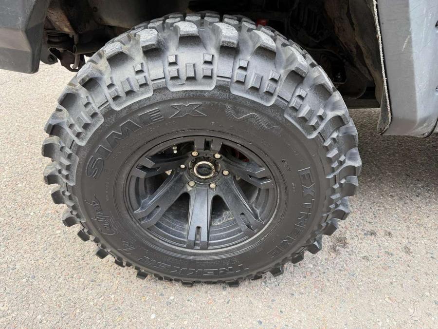 Melns Nissan Patrol 2000 Viļņa, ar dzinēja tilpumu 2.83 L un nobraukumu 253 tūkst. km par 9400 €, foto 17 vietnē AUTOMOTO.COM.LV