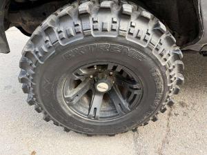 Melns Nissan Patrol 2000 Viļņa, ar dzinēja tilpumu 2.83 L un nobraukumu 253 tūkst. km par 9400 €, foto 19 vietnē AUTOMOTO.COM.LV