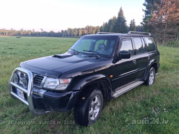 Black Nissan Patrol 2001 in Tallinn, with an engine capacity of 3.00 L and mileage of 0 thousand km for 7900 €, photo 1 on AUTOMOTO.COM.LV