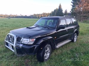 Melns Nissan Patrol 2001 Tallina, ar dzinēja tilpumu 3.00 L un nobraukumu 0 tūkst. km par 7900 €, foto  vietnē AUTOMOTO.COM.LV