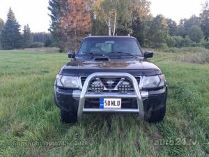 Melns Nissan Patrol 2001 Tallina, ar dzinēja tilpumu 3.00 L un nobraukumu 0 tūkst. km par 7900 €, foto 6 vietnē AUTOMOTO.COM.LV