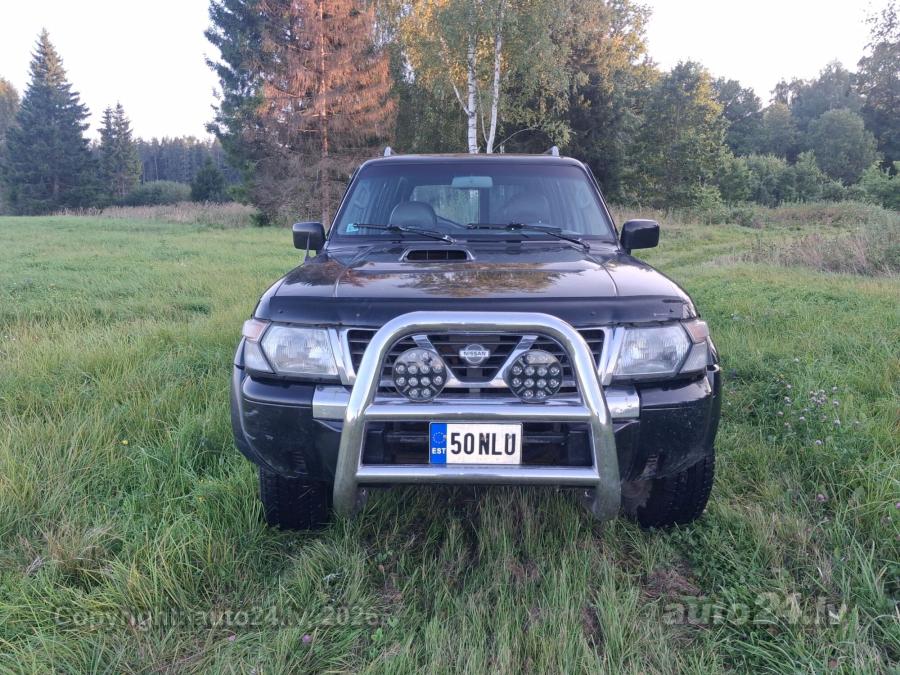 Melns Nissan Patrol 2001 Tallina, ar dzinēja tilpumu 3.00 L un nobraukumu 0 tūkst. km par 7900 €, foto 6 vietnē AUTOMOTO.COM.LV