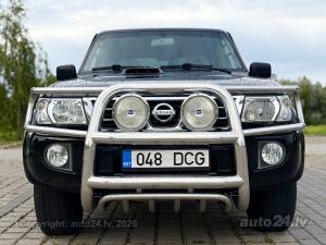 Black Nissan Patrol 2004 in Tartu, with an engine capacity of 3.00 L and mileage of 352 thousand km for 19900 €, photo 6 on AUTOMOTO.COM.LV