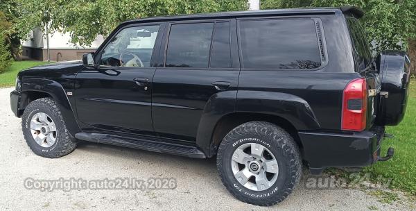 Melns Nissan Patrol 2005 Tallina, ar dzinēja tilpumu 3.00 L un nobraukumu 218 tūkst. km par 19999 €, foto 3 vietnē AUTOMOTO.COM.LV
