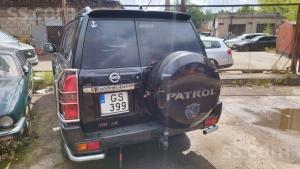 Black Nissan Patrol 2007 in Riga, with an engine capacity of 3.00 L and mileage of 244 thousand km for 4200 €, photo 4 on AUTOMOTO.COM.LV