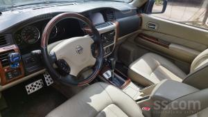 Black Nissan Patrol 2007 in Riga, with an engine capacity of 3.00 L and mileage of 244 thousand km for 4200 €, photo 9 on AUTOMOTO.COM.LV