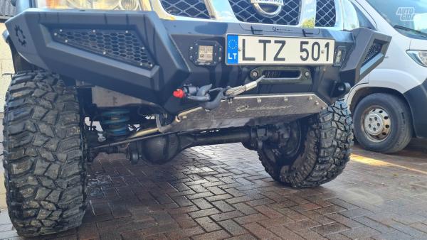 Melns Nissan Patrol 2009 Mažeikiai, ar dzinēja tilpumu 3.00 L un nobraukumu 318 tūkst. km par 21000 €, foto 6 vietnē AUTOMOTO.COM.LV