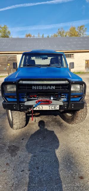 Blue Nissan Patrol 1985 in Tallinn, with an engine capacity of 3.30 L and mileage of 333 thousand km for 4500 €, photo  on AUTOMOTO.COM.LV