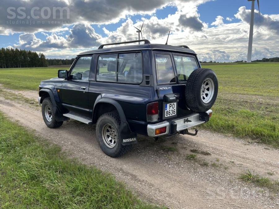 Zils Nissan Patrol 1992 Kuldīga, ar dzinēja tilpumu 2.80 L un nobraukumu 283 tūkst. km par 9500 €, foto 4 vietnē AUTOMOTO.COM.LV