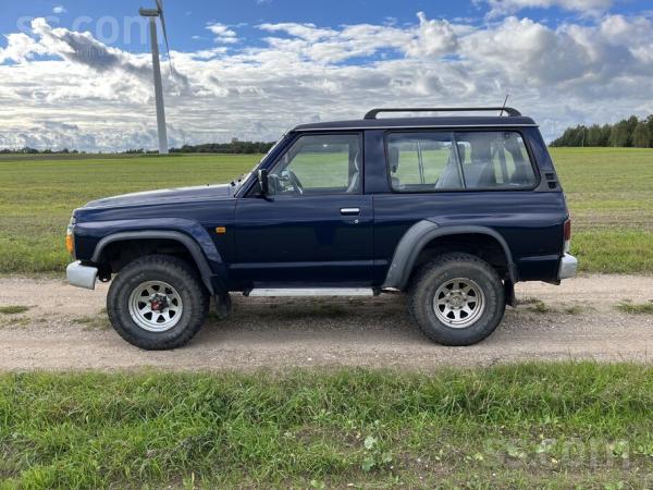 Zils Nissan Patrol 1992 Kuldīga, ar dzinēja tilpumu 2.80 L un nobraukumu 283 tūkst. km par 9500 €, foto 7 vietnē AUTOMOTO.COM.LV