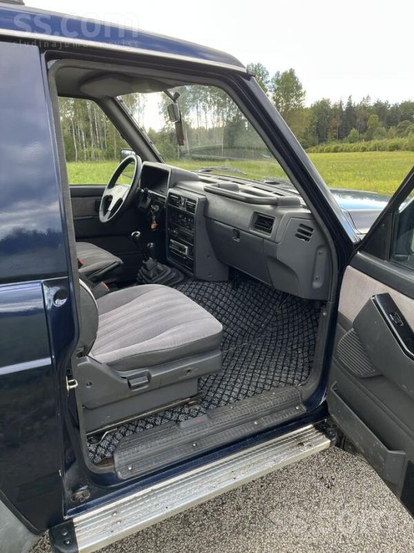 Zils Nissan Patrol 1992 Kuldīga, ar dzinēja tilpumu 2.80 L un nobraukumu 283 tūkst. km par 9500 €, foto 9 vietnē AUTOMOTO.COM.LV