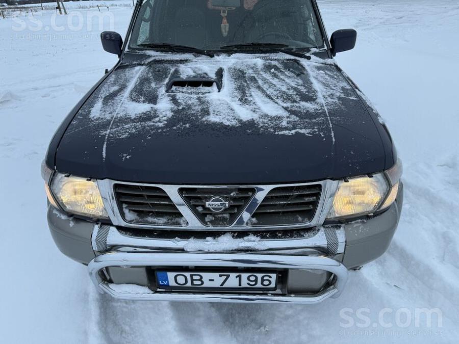 Синий Ниссан Патрол 2000 в Екабпилс, объемом двигателя 3.00 л и пробегом 267 тыс. км за 6500 €, фото 1 на AUTOMOTO.COM.LV