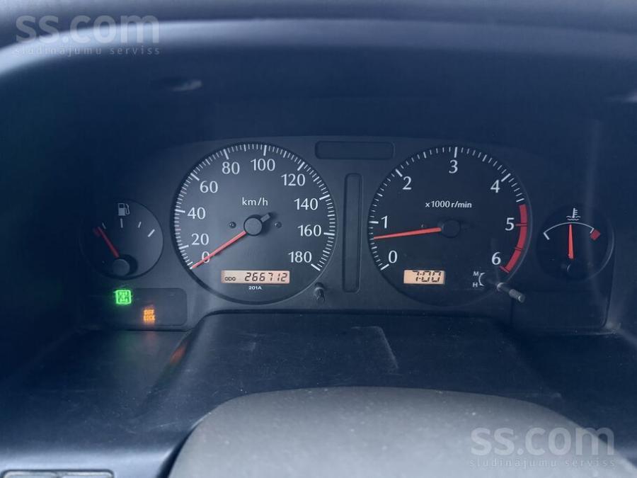 Синий Ниссан Патрол 2000 в Екабпилс, объемом двигателя 3.00 л и пробегом 267 тыс. км за 6500 €, фото 16 на AUTOMOTO.COM.LV