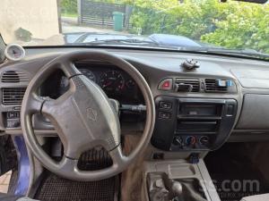 Zils Nissan Patrol 2000 Rīga, ar dzinēja tilpumu 2.80 L un nobraukumu 210 tūkst. km par 6000 €, foto 9 vietnē AUTOMOTO.COM.LV