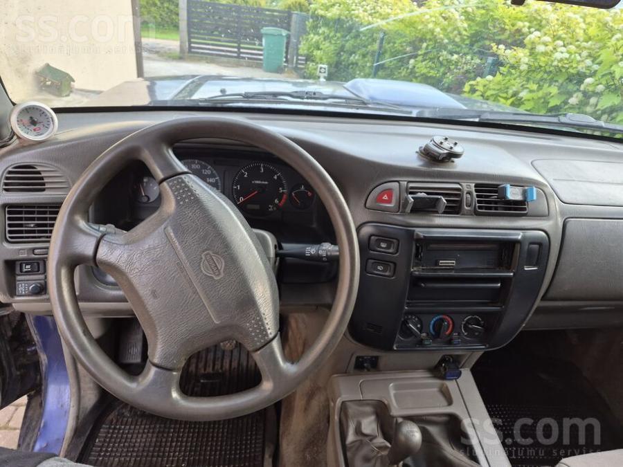 Zils Nissan Patrol 2000 Rīga, ar dzinēja tilpumu 2.80 L un nobraukumu 210 tūkst. km par 6000 €, foto 9 vietnē AUTOMOTO.COM.LV