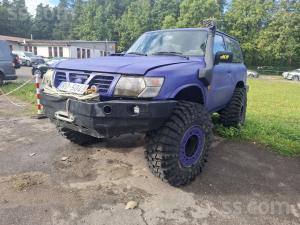 Zils Nissan Patrol 2000 Rīga, ar dzinēja tilpumu 2.80 L un nobraukumu 312 tūkst. km par 7500 €, foto 4 vietnē AUTOMOTO.COM.LV