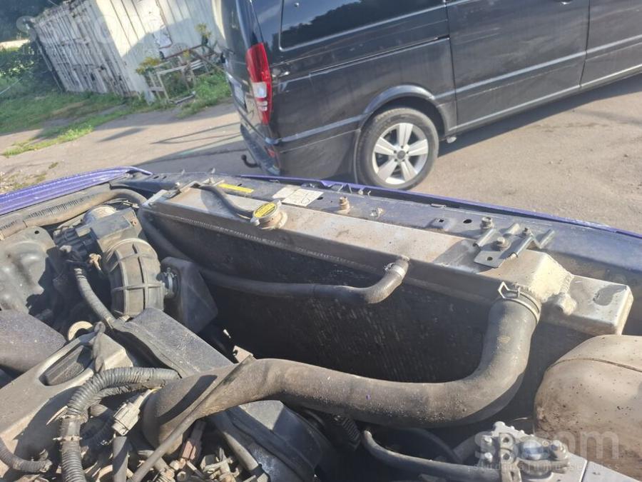 Zils Nissan Patrol 2000 Rīga, ar dzinēja tilpumu 2.80 L un nobraukumu 312 tūkst. km par 7500 €, foto 7 vietnē AUTOMOTO.COM.LV