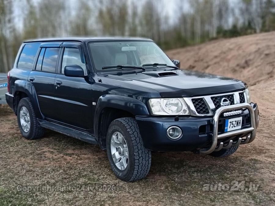 Blue Nissan Patrol 2004 in Tartu, with an engine capacity of 3.00 L and mileage of 398 thousand km for 15000 €, photo 1 on AUTOMOTO.COM.LV