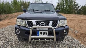 Blue Nissan Patrol 2004 in Tartu, with an engine capacity of 3.00 L and mileage of 398 thousand km for 15000 €, photo 3 on AUTOMOTO.COM.LV